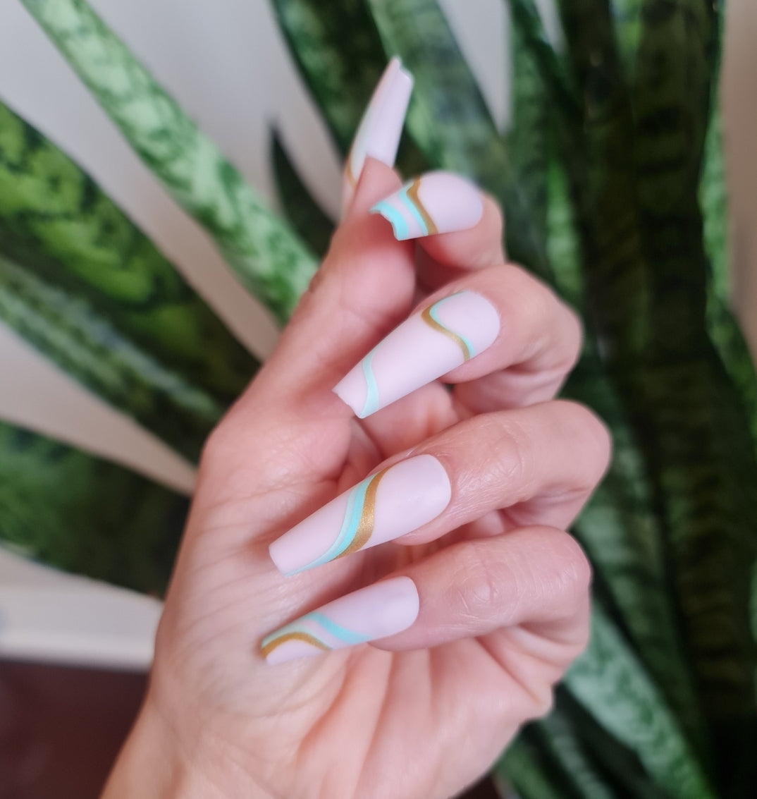 Pink Geometric Press on Nails – NY Hair & Beauty Warehouse Inc.